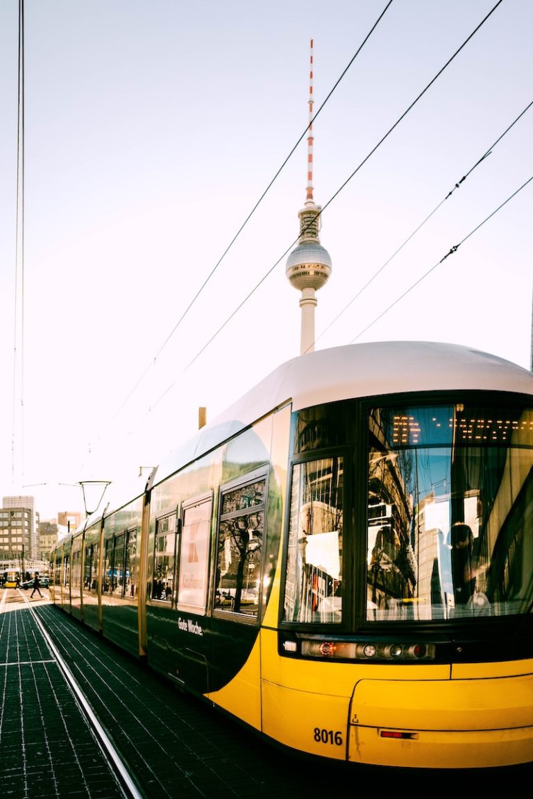 How to Ride the Berlin Metro - Archer Relocation